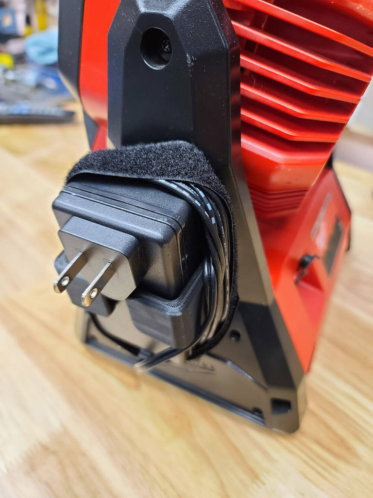 M18 Fan Plug Holder - Mike's 3D Things